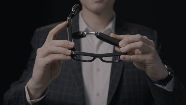 Sencillas y accesibles. Así son las gafas inteligentes de Nimo Planet ...