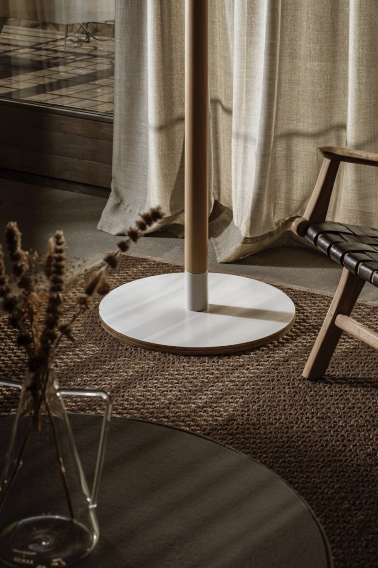 Kollen Loop, el perchero modular e interactivo de Paula Terra Bosch | Experimenta