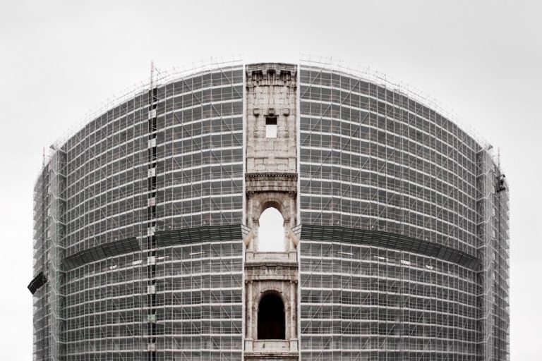 Perspe, la arquitectura reflejada de Gustav Millet. La celebración de ...