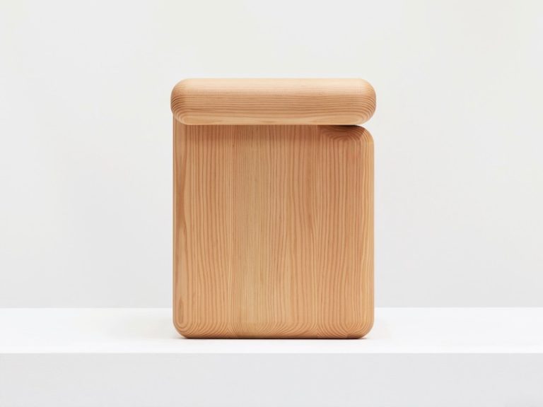 Trilit, el taburete escultural de Karl-Johan Hjerling | Experimenta