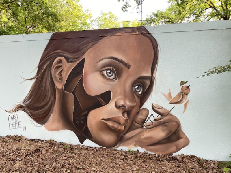 Miradas urbanas: los murales de Caro Pepe en Berlín | Experimenta