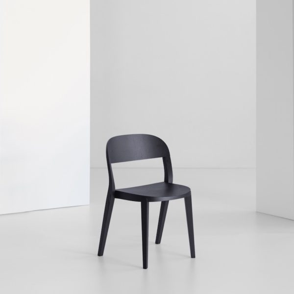 Mario Ferrarini firma Minima, una silla elemental, atractiva y ...