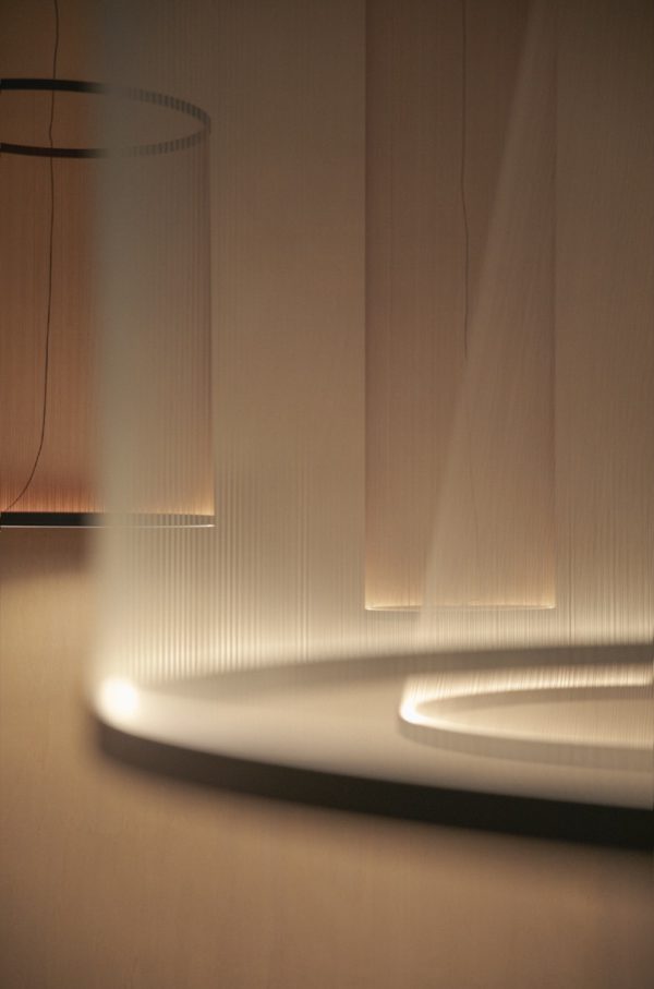 Umut Yamac y Vibia unen fuerzas para dar vida a Array. Luminarias con un sinfín de aplicaciones ...