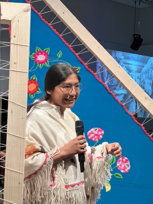 Unión Textiles Semillas emociona a todos en su paso por Berlín ...